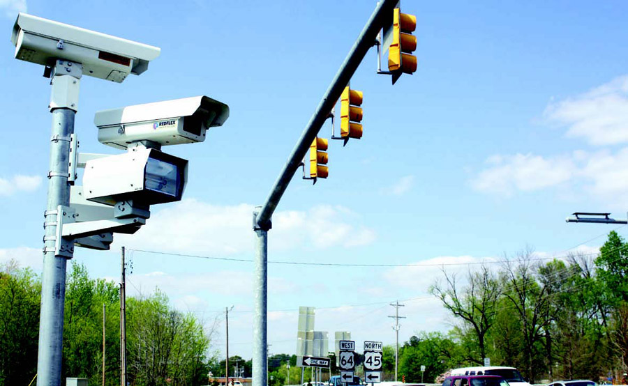How to Spot Traffic Light Cameras in the UK